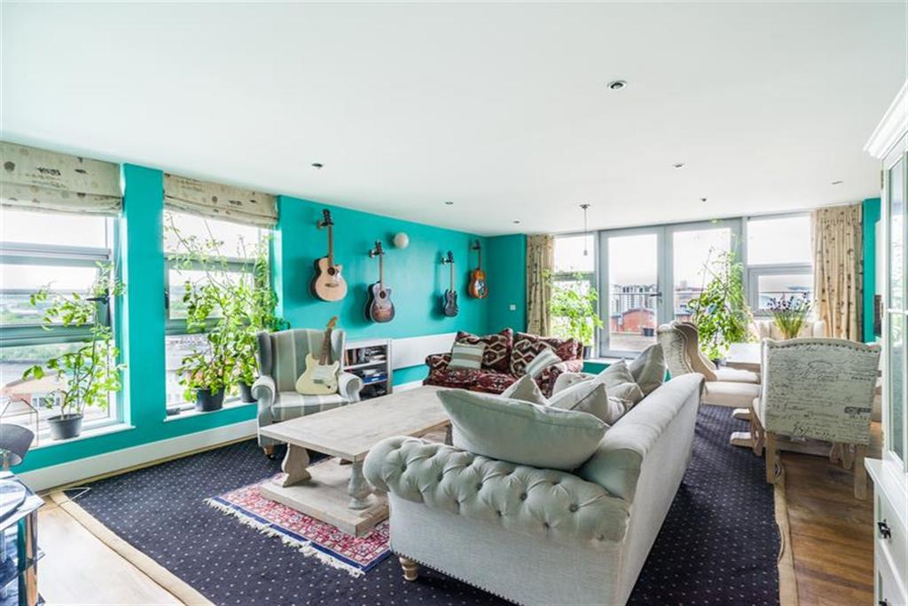 Lime Square, City Road, Newcastle... 2 bed apartment - £2,500 pcm (£577 pw)
