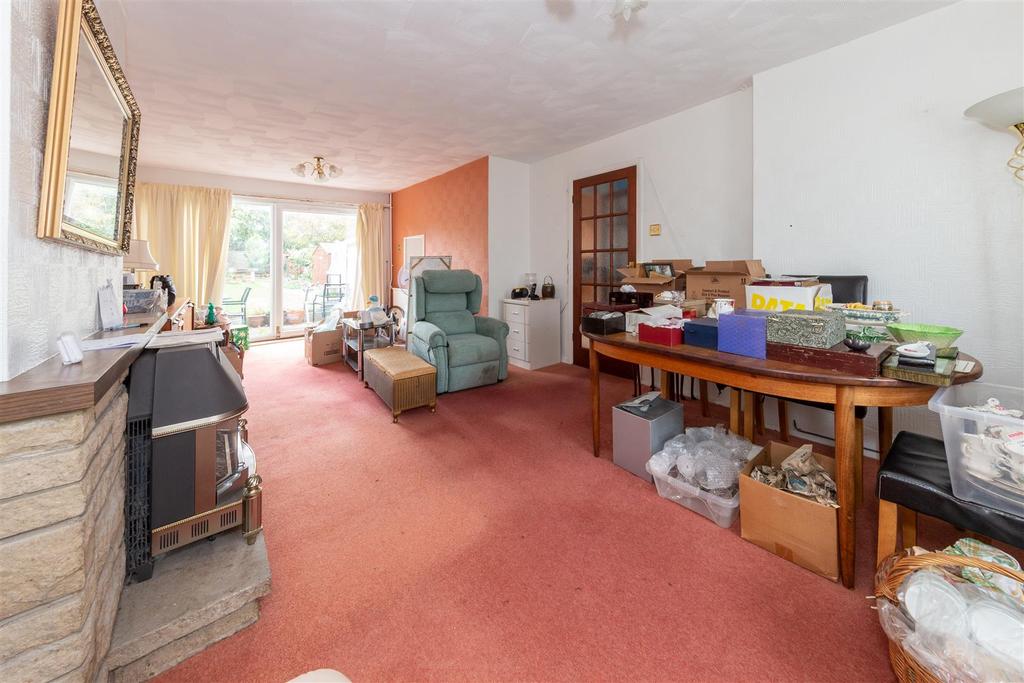Lockington Crescent, Dunstable... 3 bed semi-detached house - £350,000