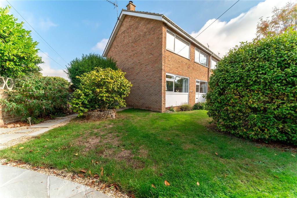 Notcutts East Bergholt Colchester Suffolk Co7 3 Bed End Of Terrace