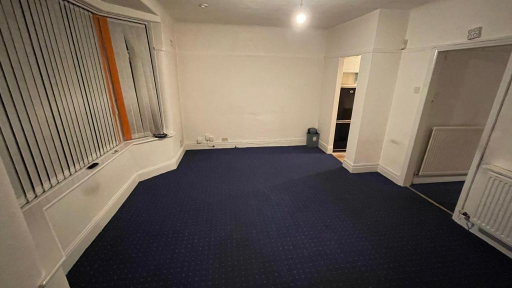 Fog Lane, Didsbury M20 6AY 1 bed flat - £695 pcm (£160 pw)