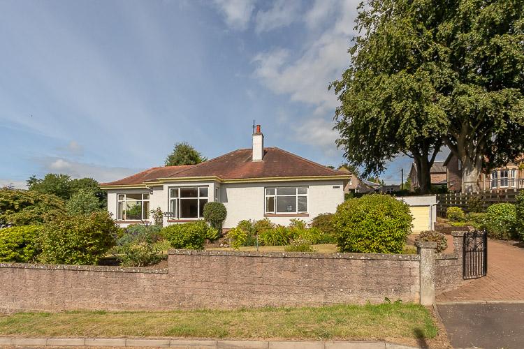 Beaulieu, 12 Lochy Terrace, Blairgowrie PH10 3 bed detached bungalow ...