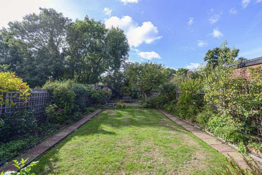 Manor Drive North, New Malden 3 bed semi-detached house - £700,000