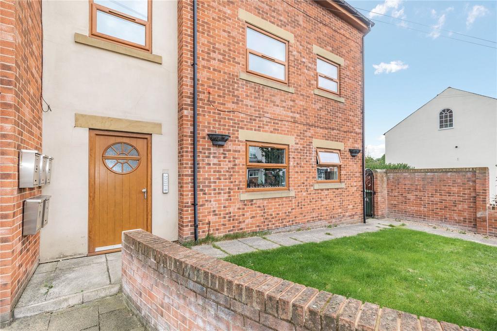 Brandon Court, Wakefield, West... 2 bed apartment - £110,000