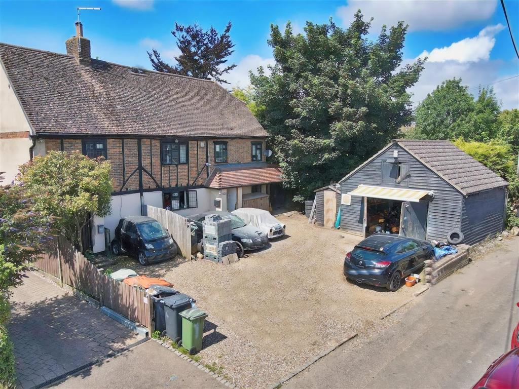 Drury Lane, Houghton Regis, Dunstable 4 bed detached house - £450,000
