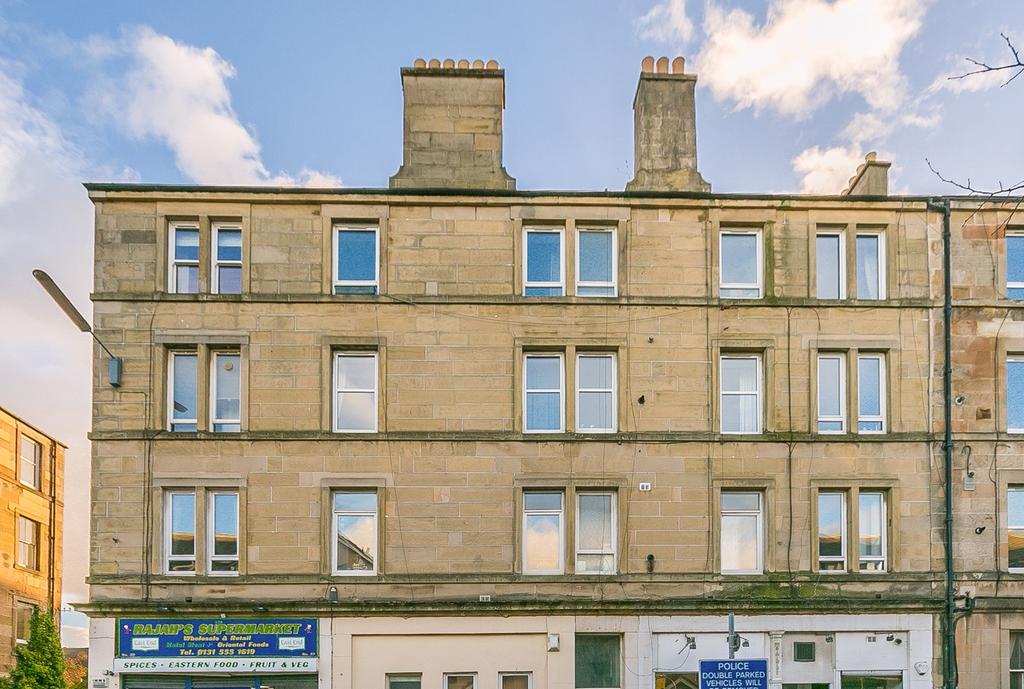 Albert Street, Leith, Edinburgh, EH7 2 bed flat - £215,000