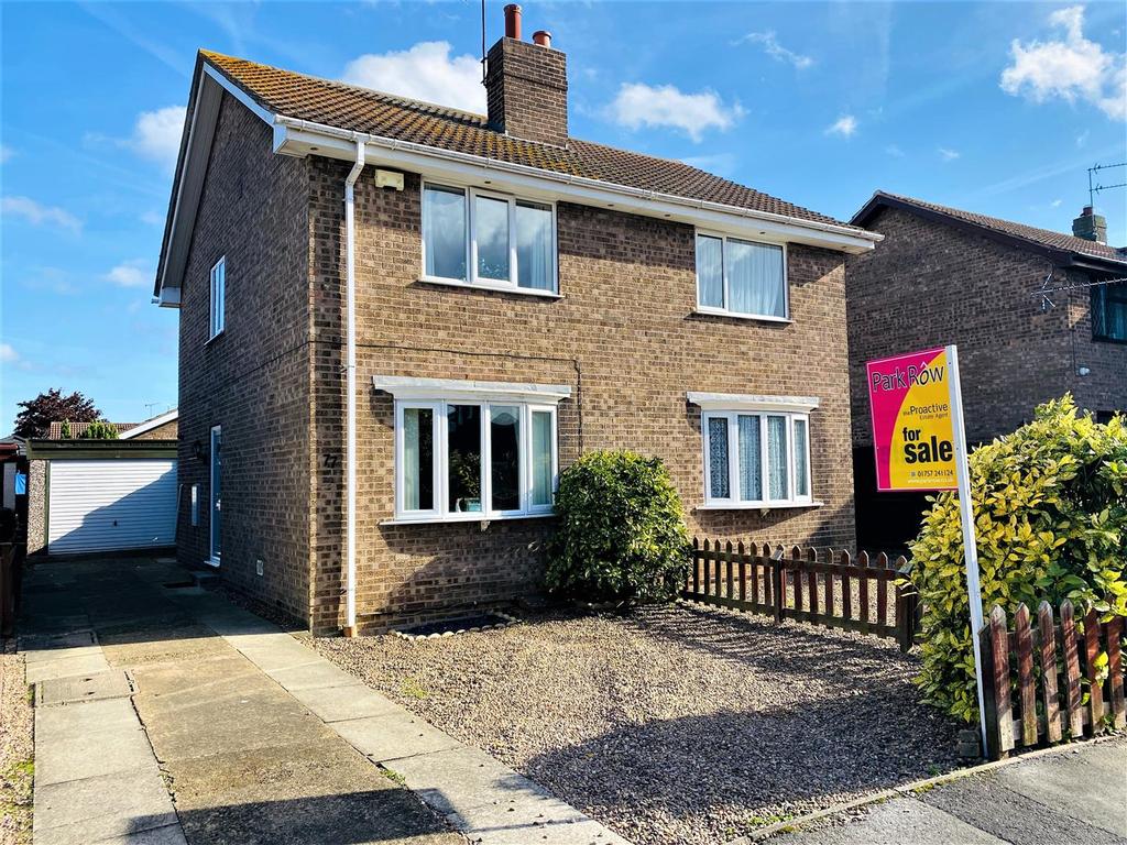 St. Marys Avenue, Hemingbrough, Selby 2 bed semi-detached house - £160,000