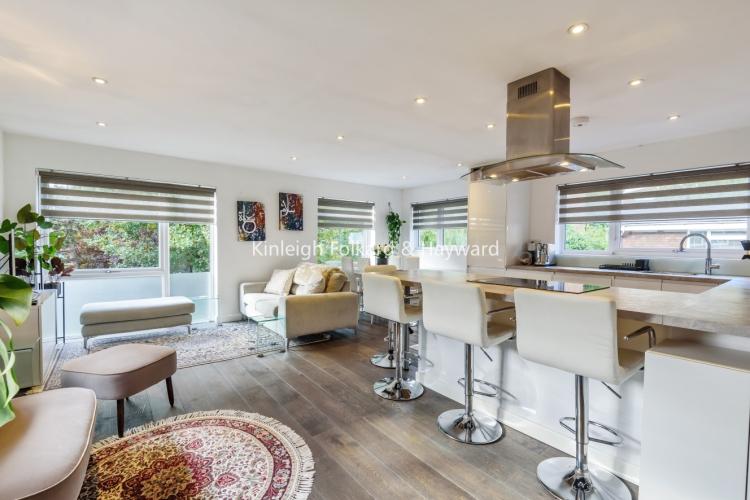 Great Brownings London SE21 2 bed flat - £2,050 pcm (£473 pw)