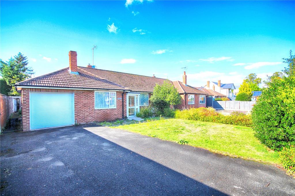 Ariel Lodge Road, Cheltenham, GL52 2 bed bungalow - £350,000