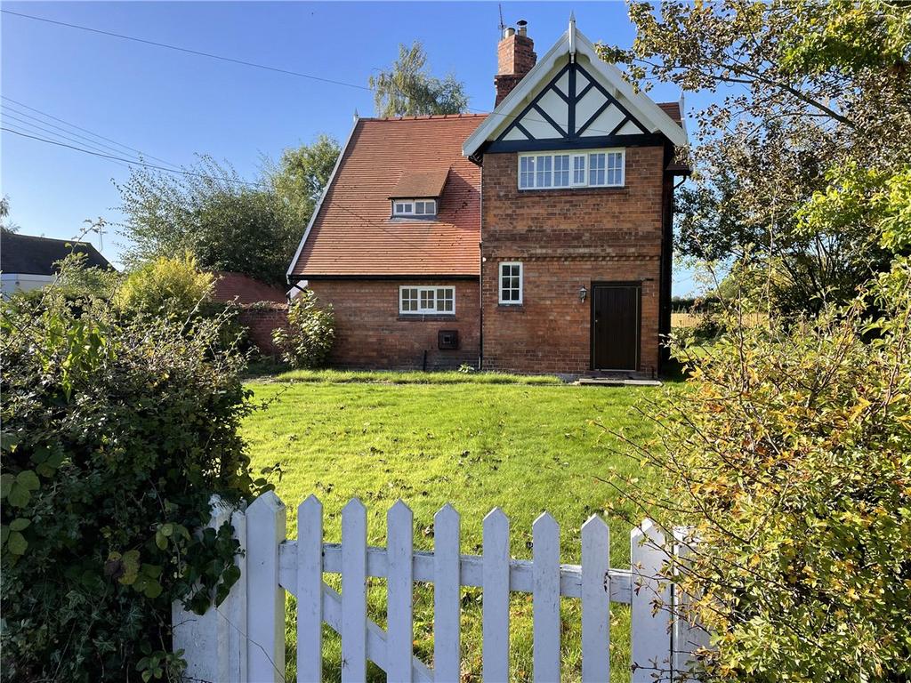 Overton Road, Penley, Wrexham, LL13 3 bed property - £900 pcm (£208 pw)
