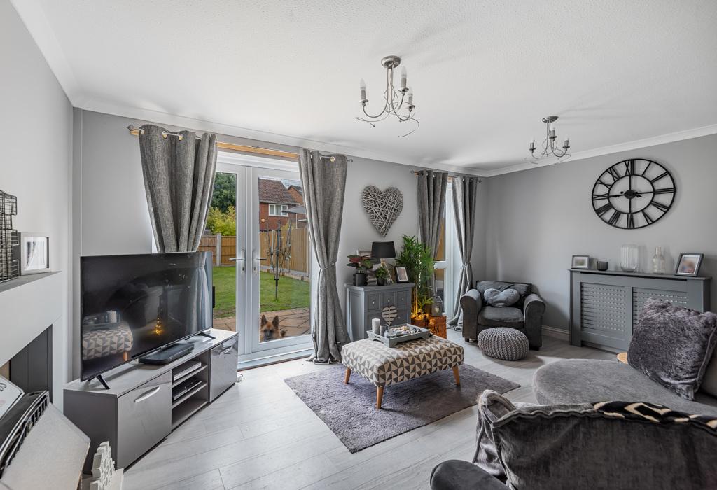 Batsford Road, Worcester, Worcestershire 3 bed semi-detached house - £ ...