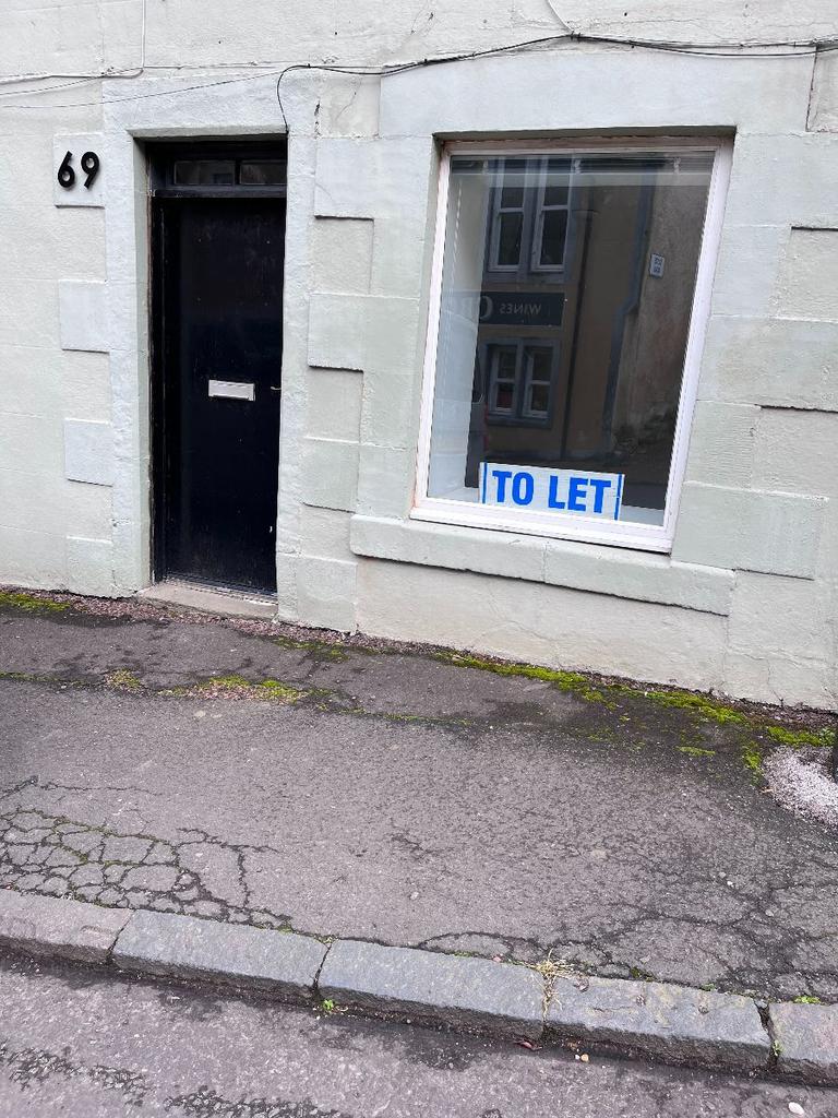Main Street, Douglas, ML11 Office - £238 pcm (£55 pw)