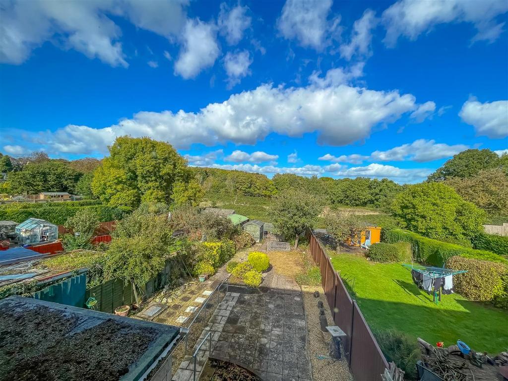 Glasllwch Crescent, Newport 3 bed semi-detached house - £230,000