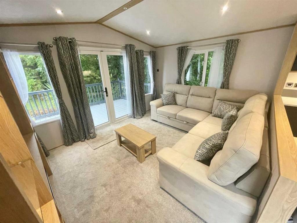 Brynteg Country & Leisure Retreat... 3 bed park home - £104,995