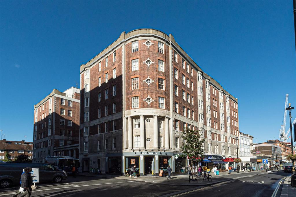 Princess Court, Queensway, London Studio - £240,000
