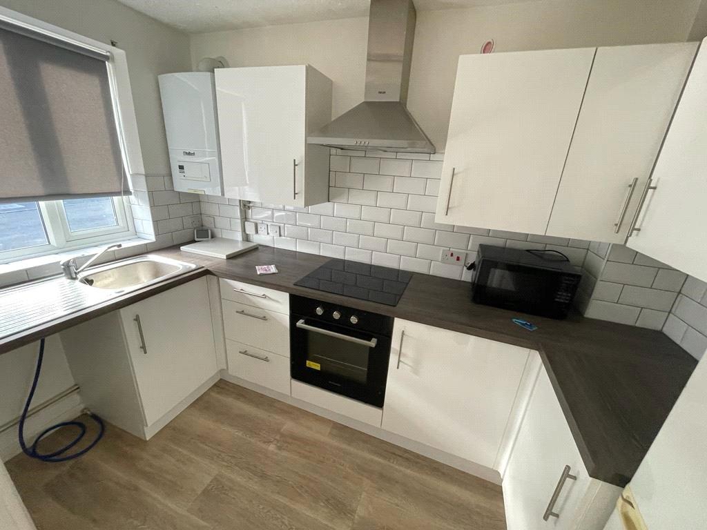 Garbett Road, Telford, Shropshire, TF4 2 bed semi-detached house - £725 ...