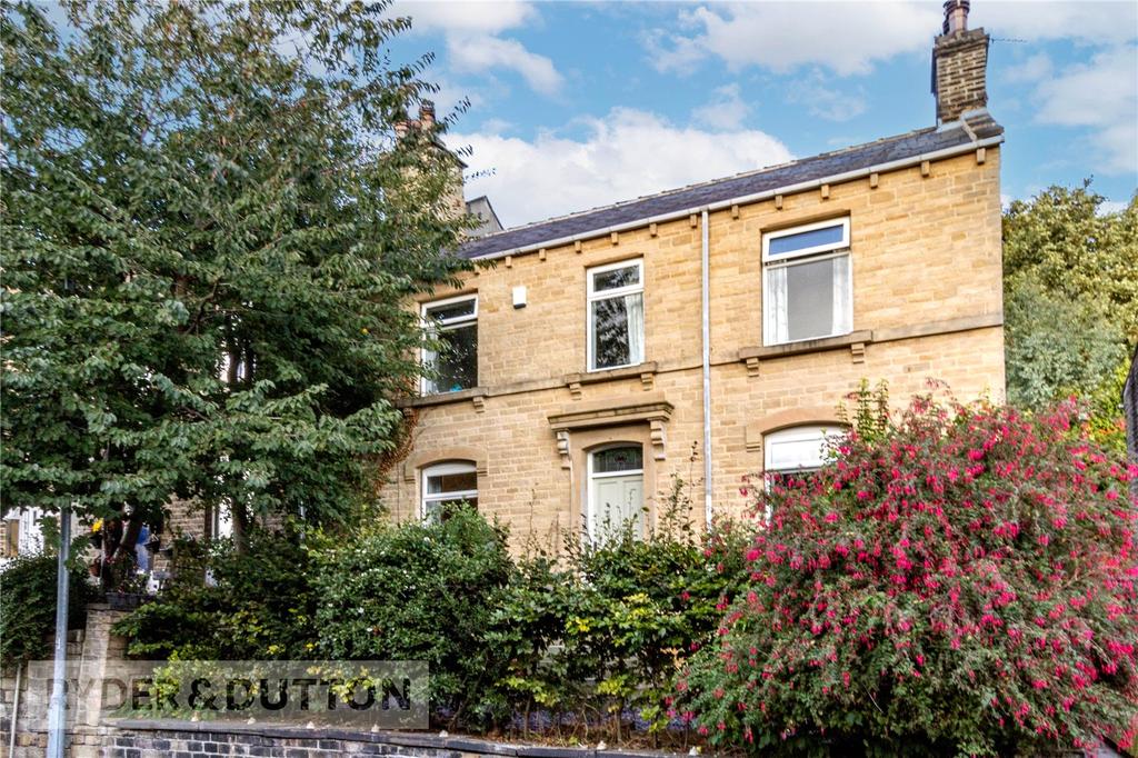 Longwood Gate, Longwood... 3 bed end of terrace house - £260,000