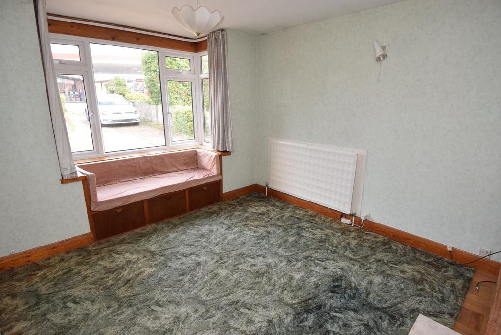 Larkhill Road, Durrington, Salisbury... 3 bed detached bungalow - £425,000