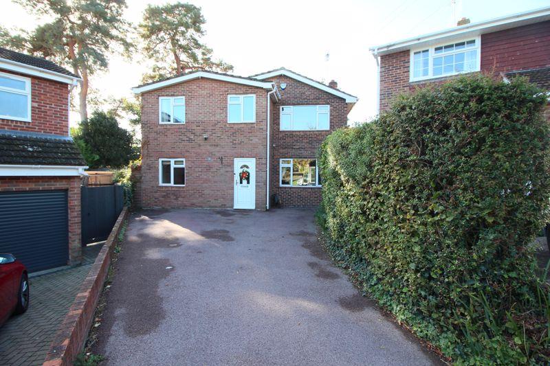 Foord Road, Hedge End, SO30 0DB 4 bed detached house - £465,000
