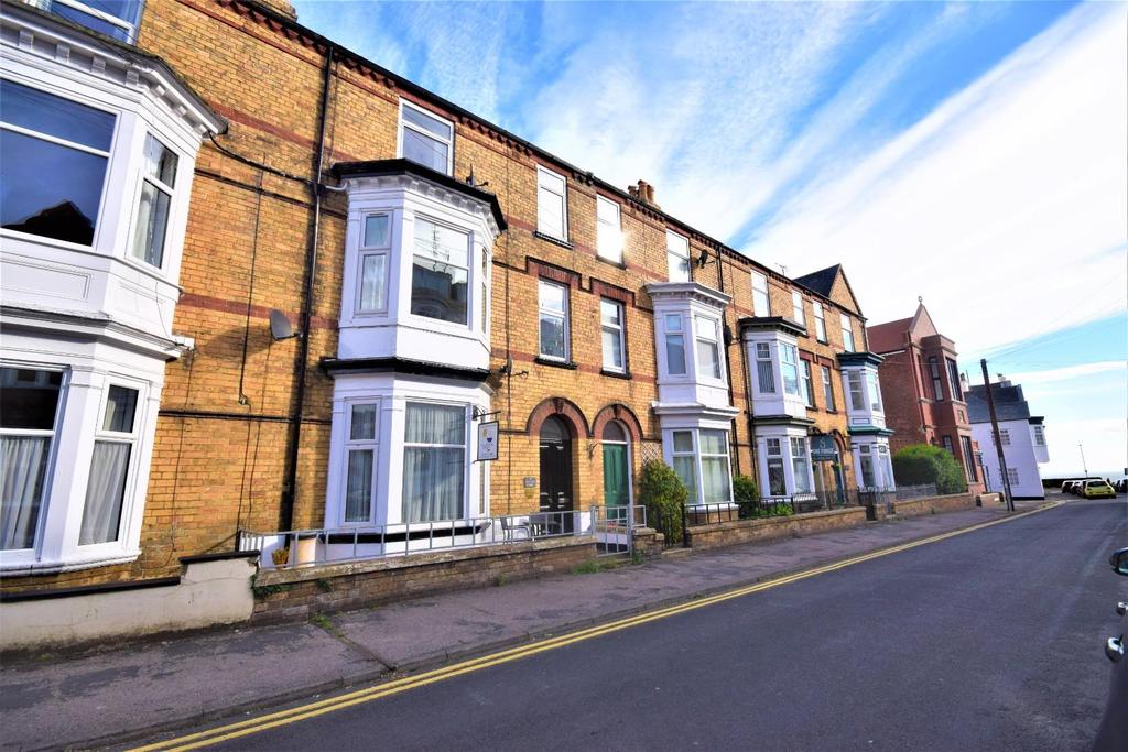 Rutland Street, Filey 2 bed flat - £140,000