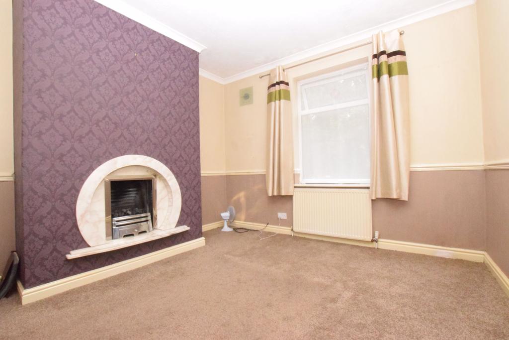 Church Street, Runcorn 2 bed terraced house - £100,000