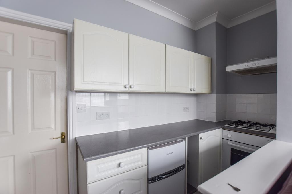 Church Street, Runcorn 6 bed end of terrace house - £325,000