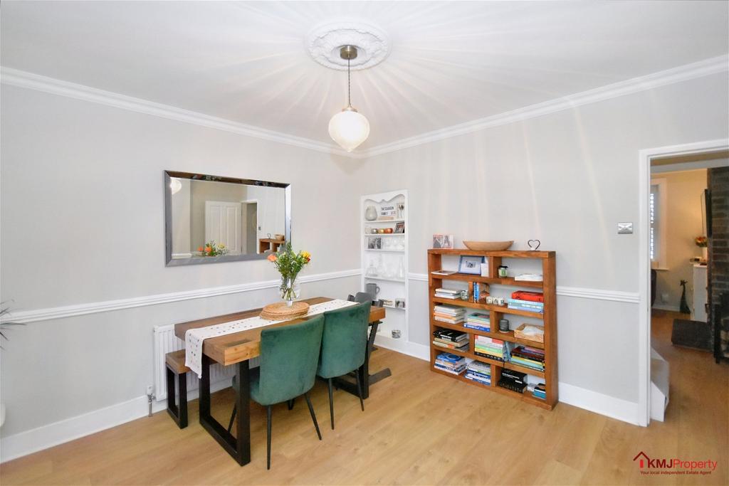 Edward St,Rusthall,TN4 8RP 3 bed end of terrace house - £415,000
