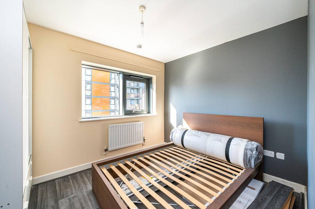 Proton Tower, E14, Canary Wharf, London, E14 2 bed flat - £2,145 pcm (£ ...