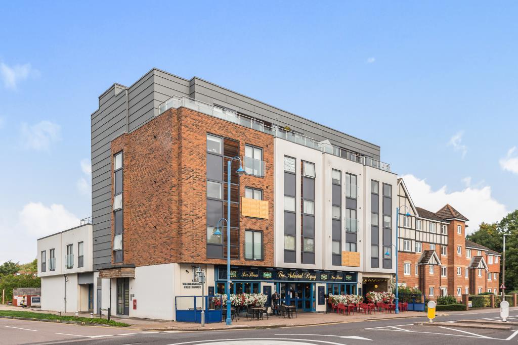 Darkes Lane, Potters Bar, EN6 2 bed apartment - £375,000