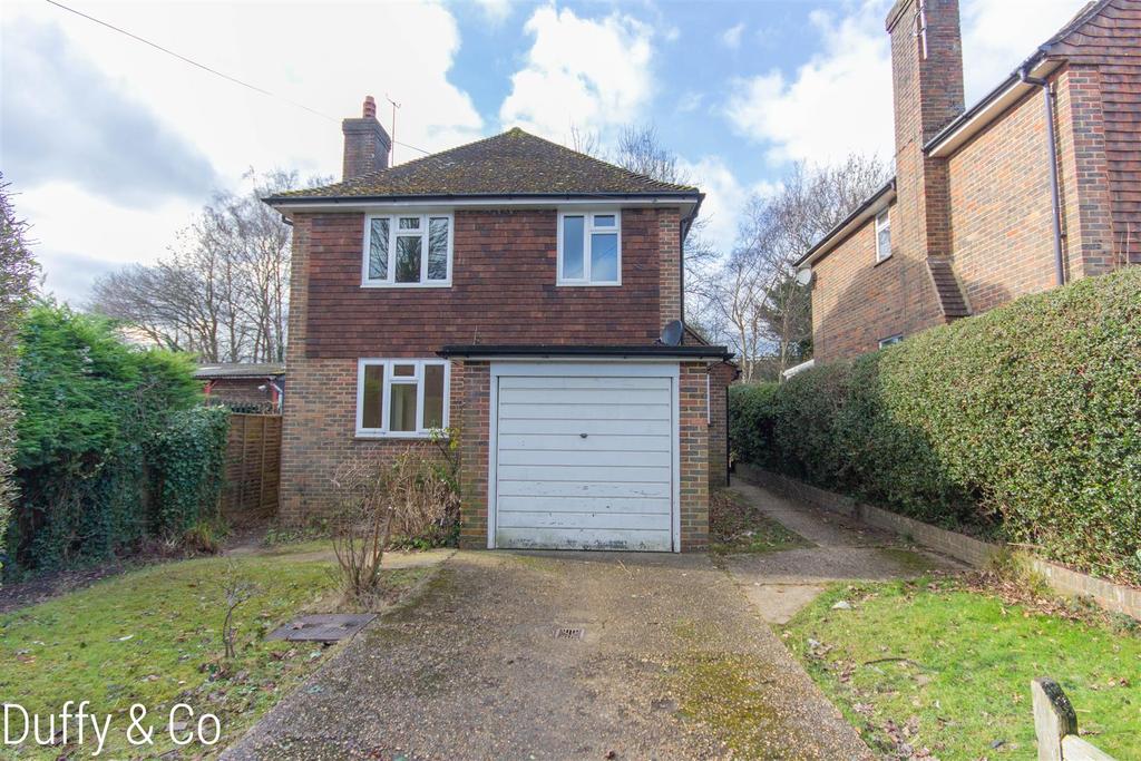 Wickham Way, Haywards Heath, West Sussex 3 bed detached house - £1,800 ...
