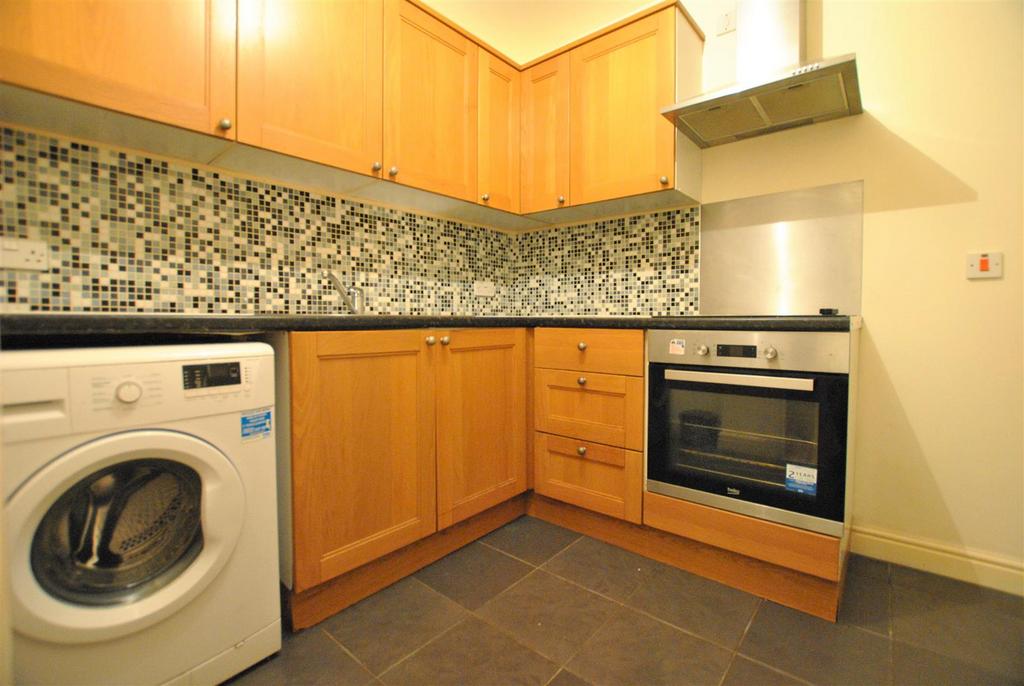 Wells Road Knowle Bristol 2 Bed Flat To Rent 1 100 Pcm 254 Pw Wells Road Knowle Bristol 2 Bed Flat To Rent 1 100 Pcm 254 Pw