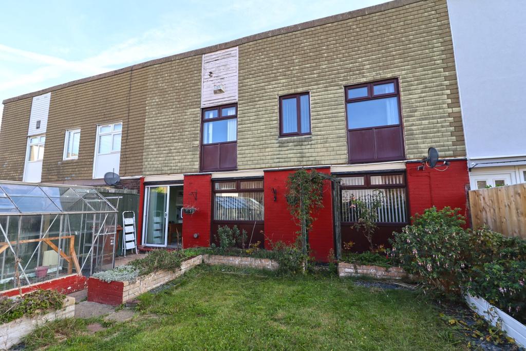 Langtree Close, Hull, HU7 4DZ 3 bed terraced house - £60,000