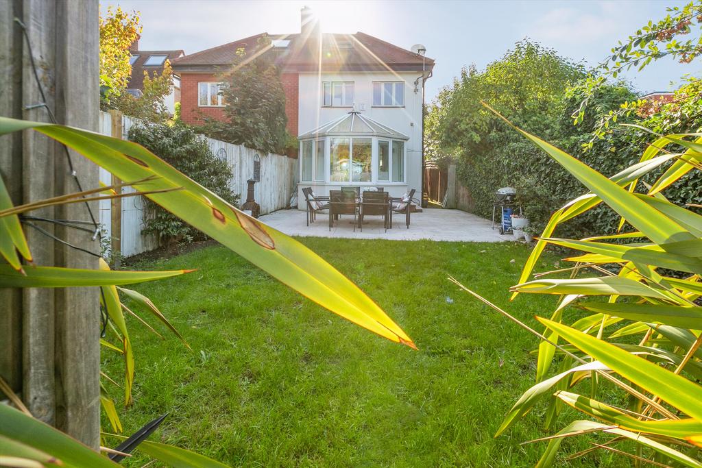 Broadgates Road, London, SW18 4 bed semi-detached house - £1,200,000