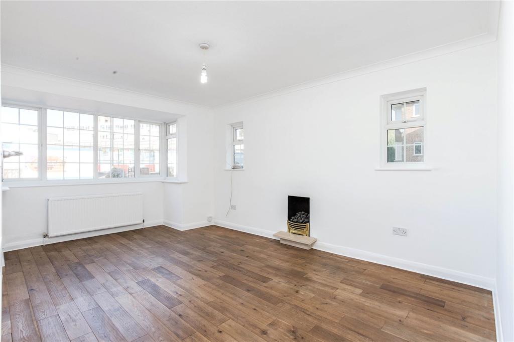 Palmers Road, London, N11 2 bed apartment - £450,000