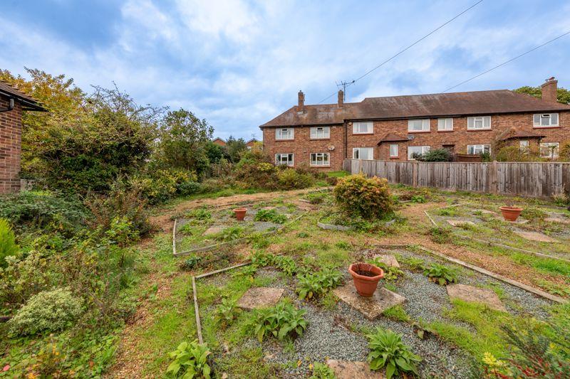 The Drive Uckfield 2 Bed End Of Terrace House £280 000