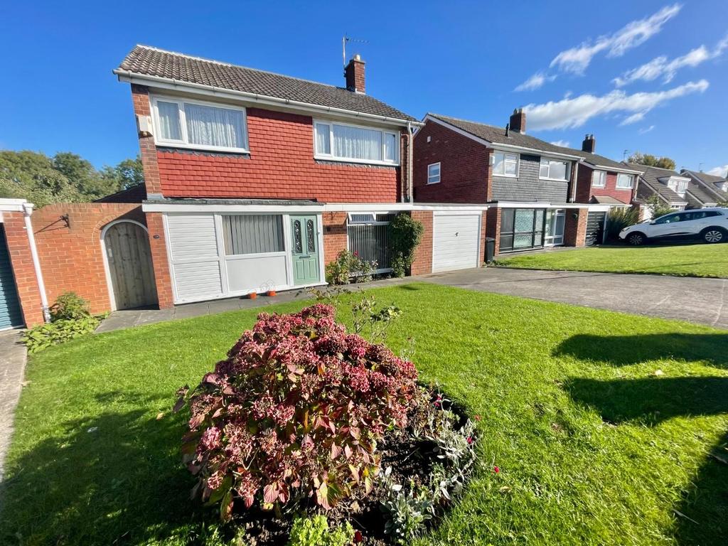 Earlsdon Avenue, Middlesbrough 4 bed detached house - £240,000