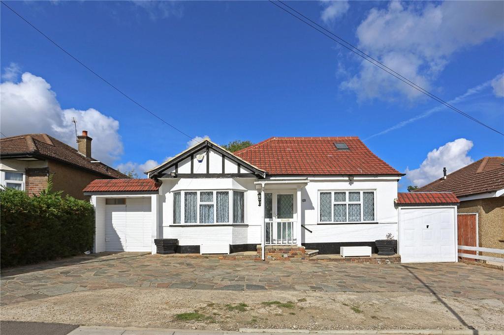 Athol Gardens, Pinner, Middlesex, HA5 4 bed bungalow - £995,000