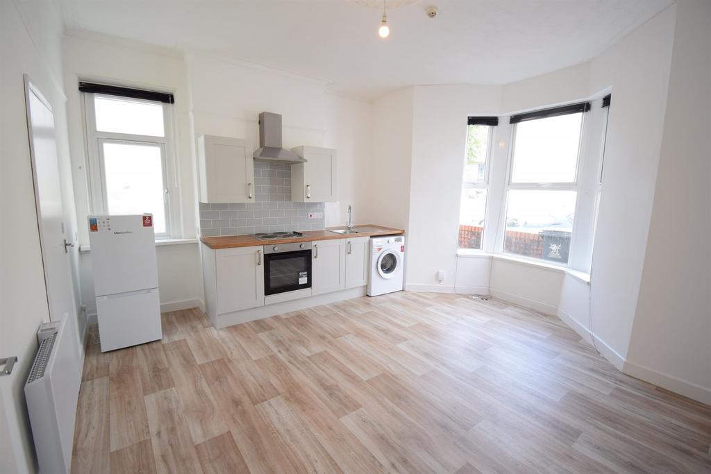 Northcote Street, Cardiff 1 bed house - £750 pcm (£173 pw)
