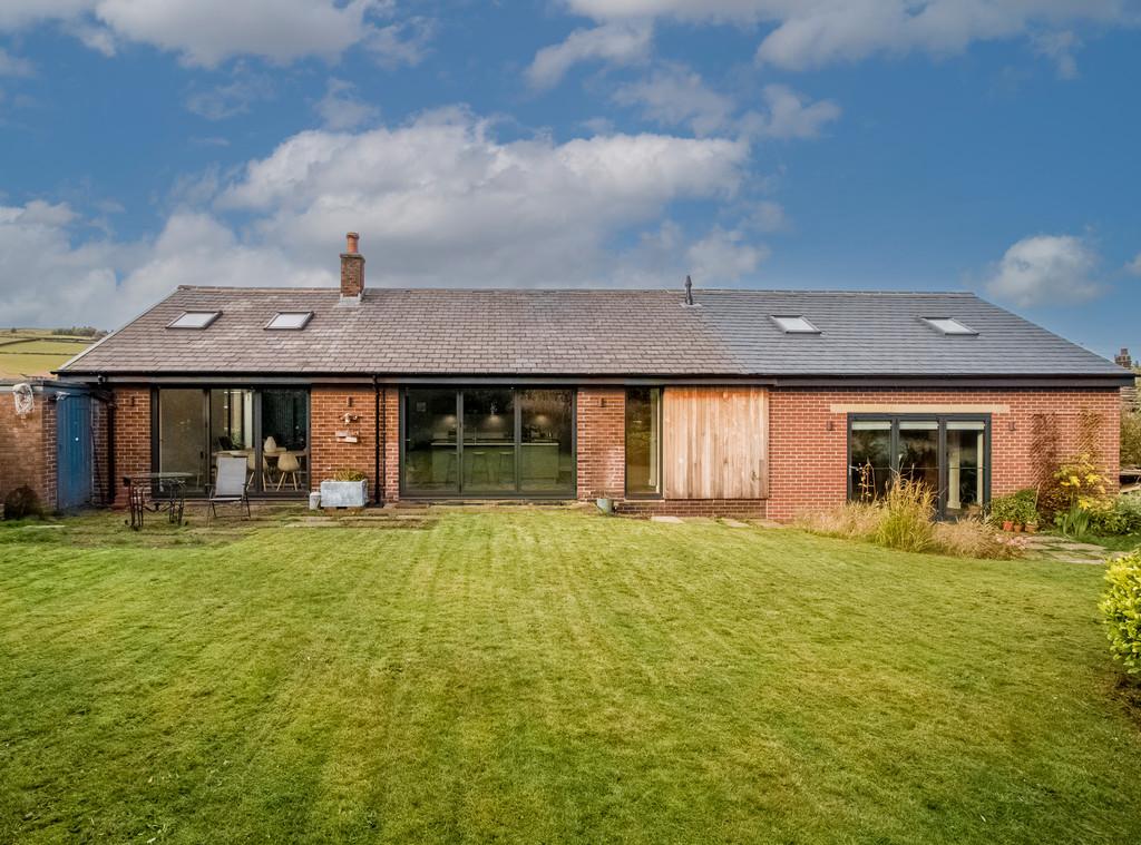 Dobb Top Road, Holmbridge 4 bed detached house - £575,000