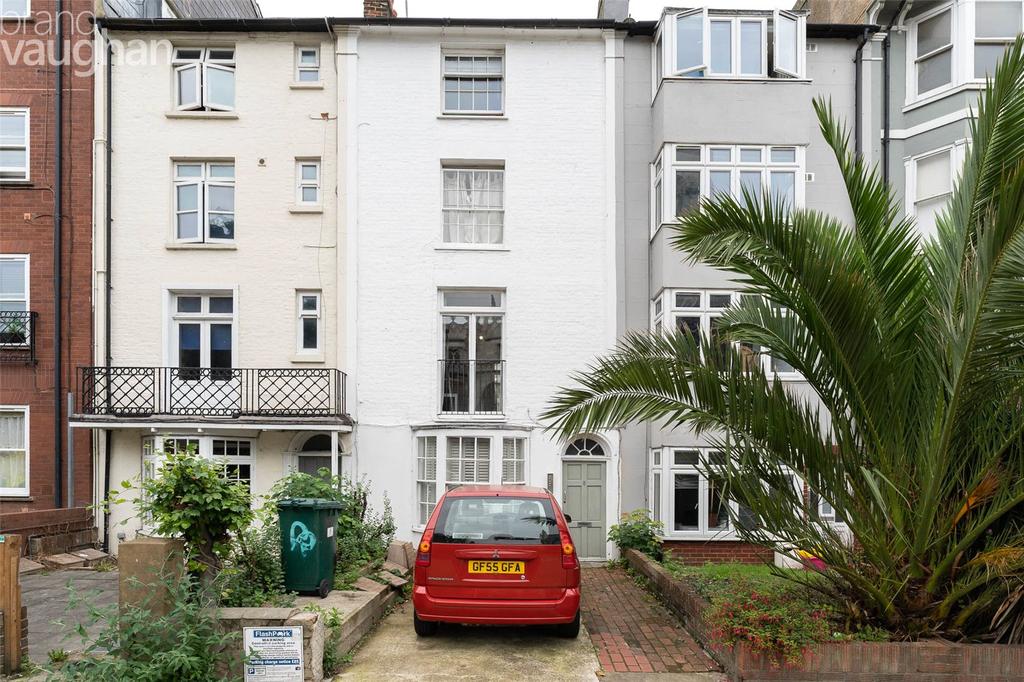 Richmond Place, Brighton, East... 1 bed flat - £1,025 pcm (£237 pw)