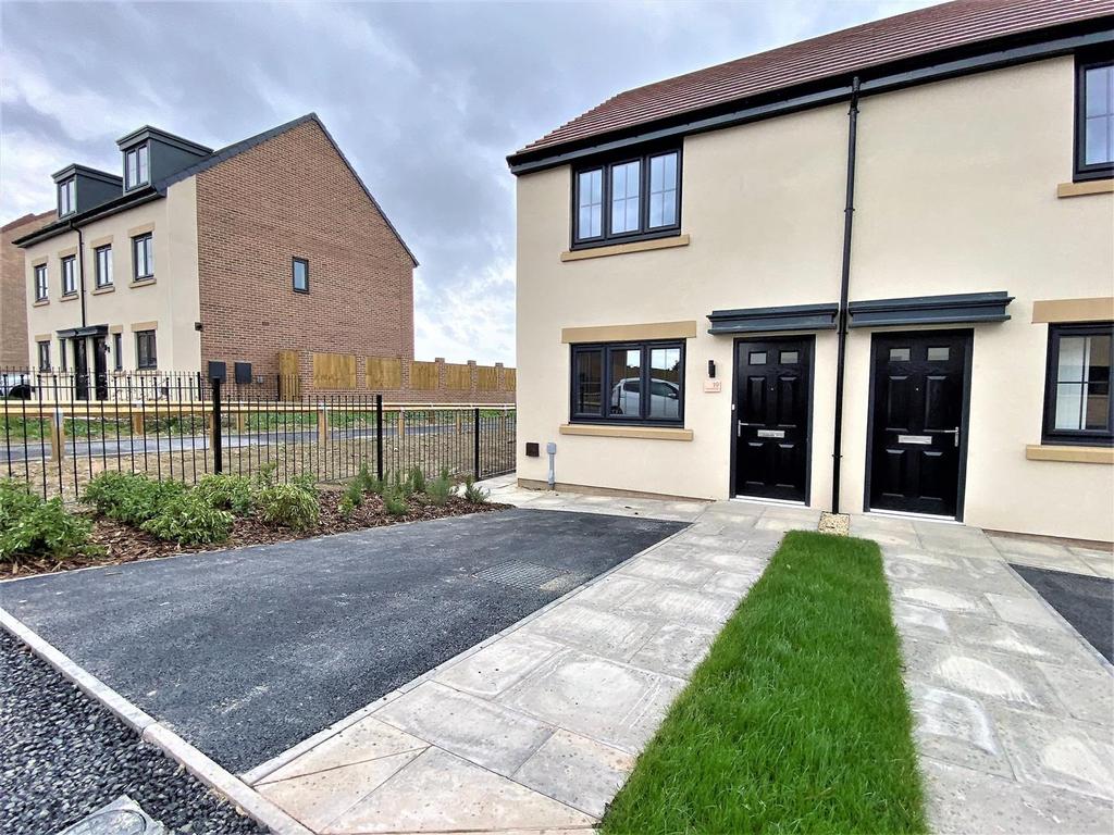 19 Primrose Close, Thurnscoe, S63 0EZ 2 bed semi-detached house - £750 ...