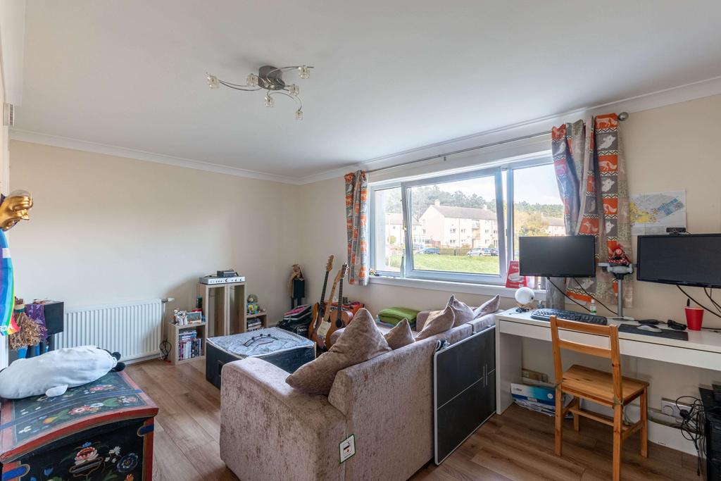 Firrhill Drive Edinburgh EH13 9ER United Kingdom 2 bed flat - £875 pcm ...