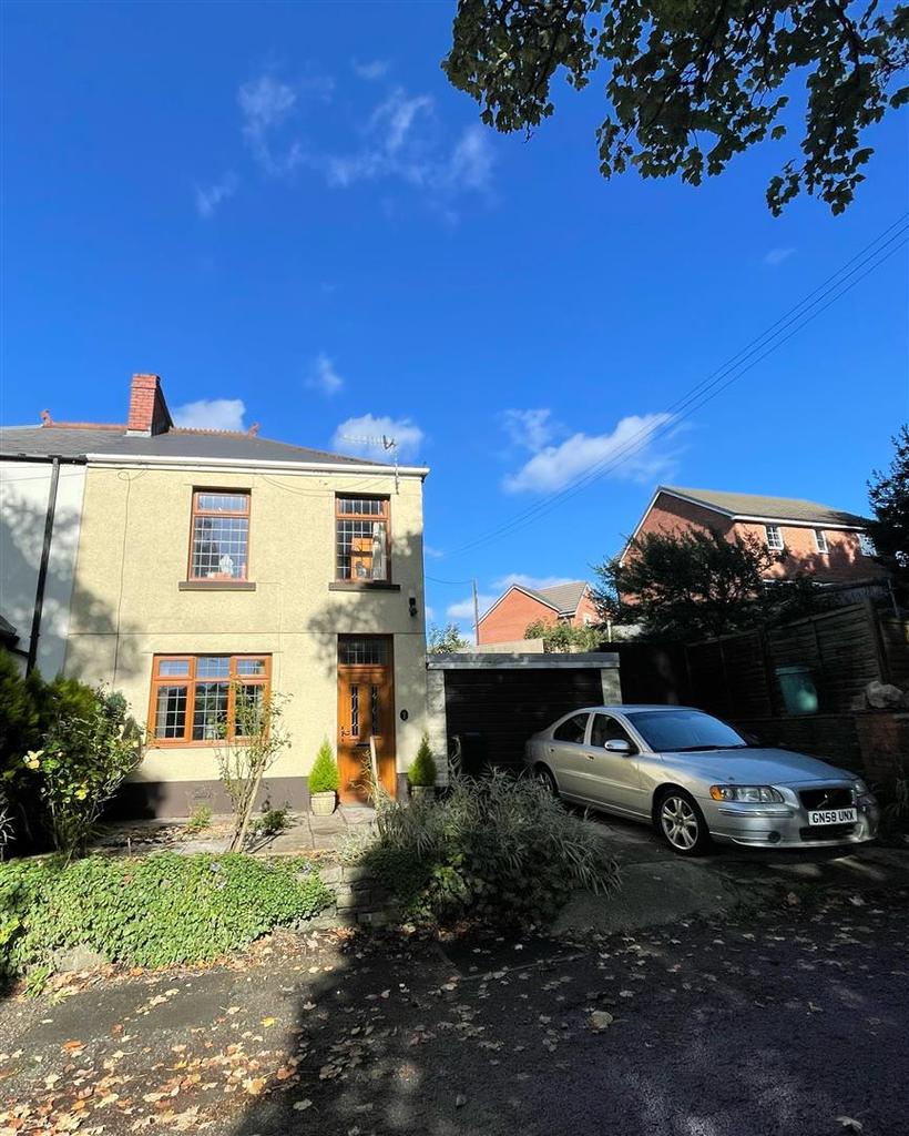 Gnoll View Fairyland Road Tonna Neath 3 Bed Semi Detached House For