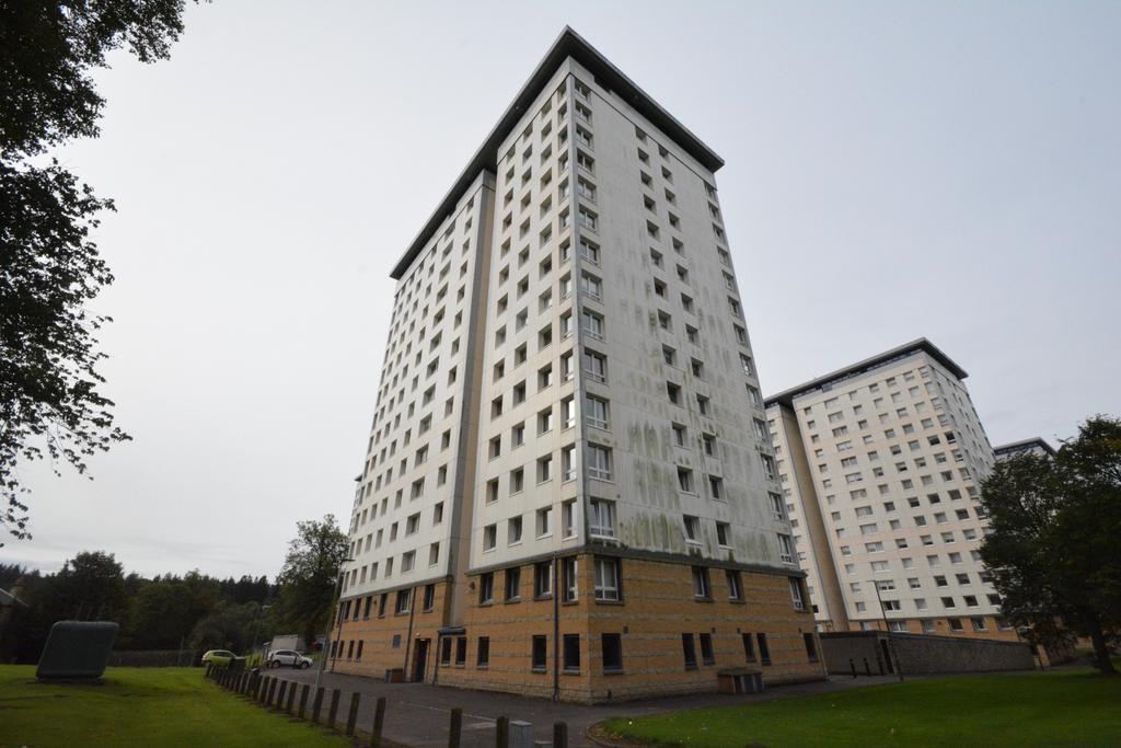 Symon Tower, Falkirk, Stirlingshire, FK1 1TH 2 bed flat for sale - £73,500