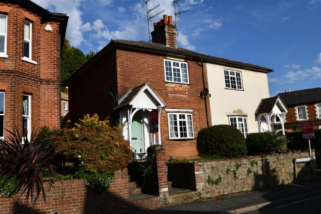 Godalming GU7 1 bed apartment - £975 pcm (£225 pw)