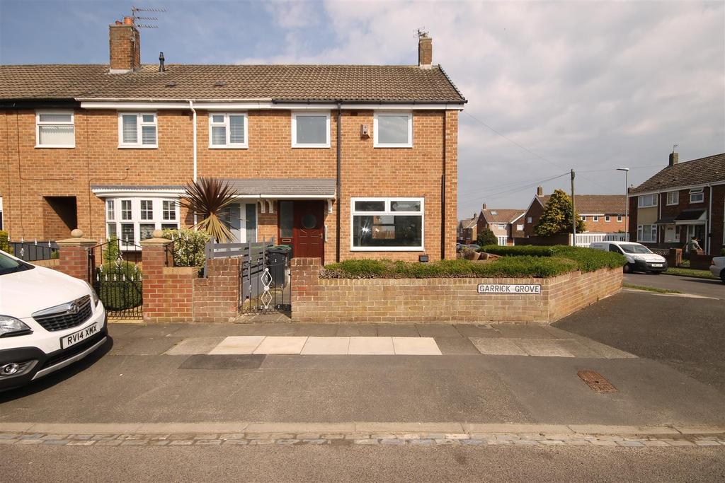 Garrick Grove, Hartlepool 2 bed end of terrace house - £530 pcm (£122 pw)