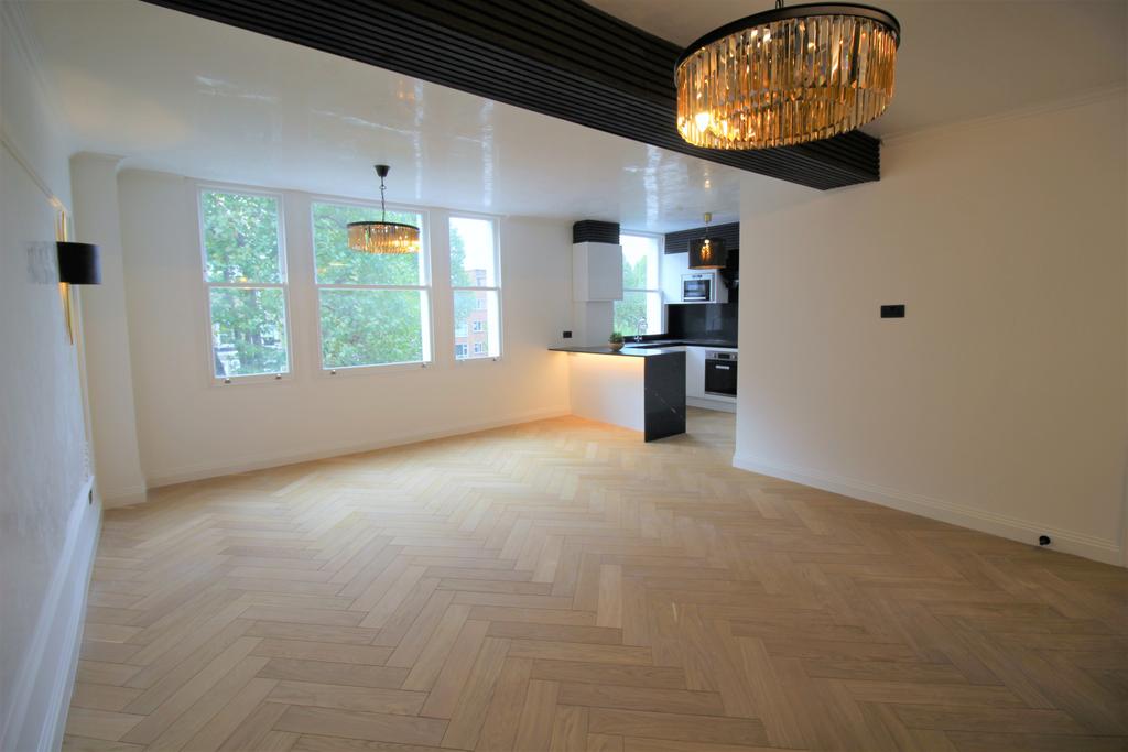 Lexham Gardens, W8 5JB 2 bed flat - £4,983 pcm (£1,150 pw)