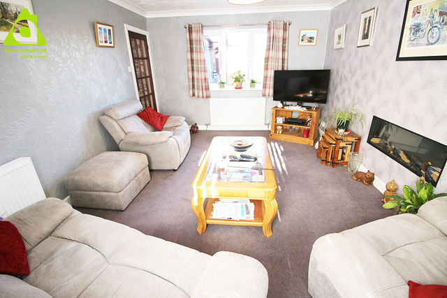 Ploughfields, Westhoughton, BL5 3LG 3 bed detached bungalow - £330,000