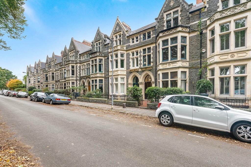 Plasturton Gardens, Pontcanna 6 bed terraced house - £975,000