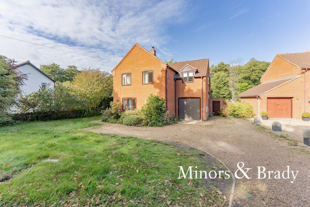 Union Road, Smallburgh 4 bed detached house - £1,250 pcm (£288 pw)
