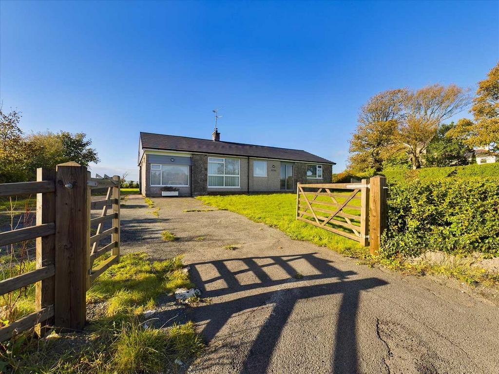 Diwedd Yr Enfys (Dutch Mooker Hei)... 3 bed detached bungalow - £370,000